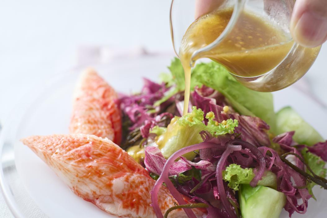 「RF1」×紀文「The SURIMI」 初のコラボメニューが登場！「The SURIMI」の風味・食感を引き立てたサラダとフリット 9月18日より期間限定販売：マピオンニュース