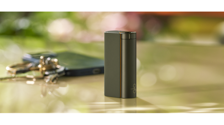 「glo(TM) hyper X2」の人気カラー「カーキオリーブ」を5月2日より全国の主要コンビニエンスストア(※1)にて数量限定で発売 ...