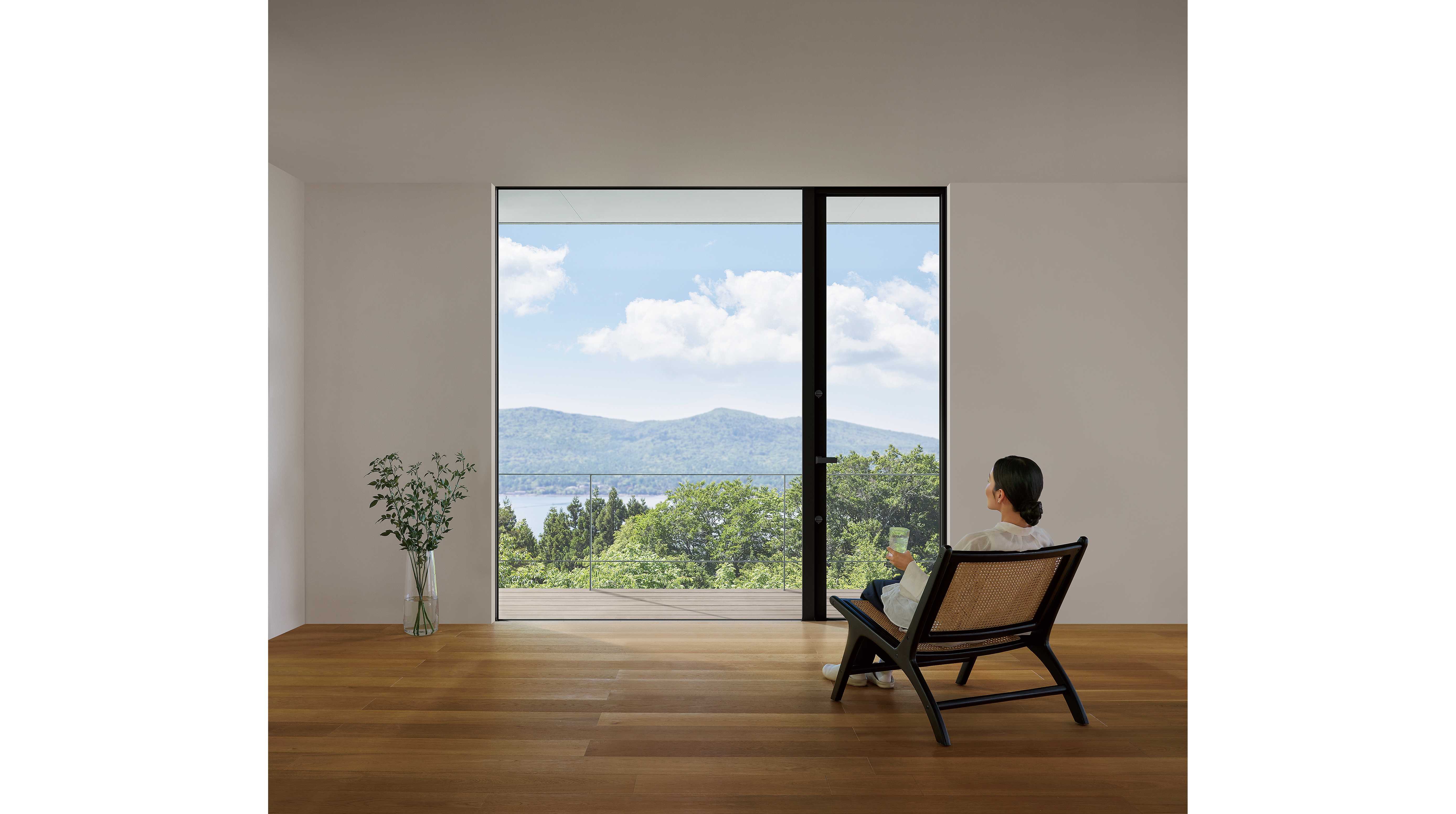 LIXILの高性能窓「TW」シリーズから、こだわりの暮らしをかなえる窓「TW コンセプト」の第二弾、パノラマドアを発売 | 株式会社LIXIL